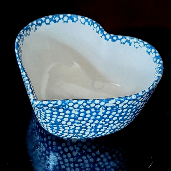 ABC | Dining | 6 Spongeware Blue White Heart Bowl | Poshmark